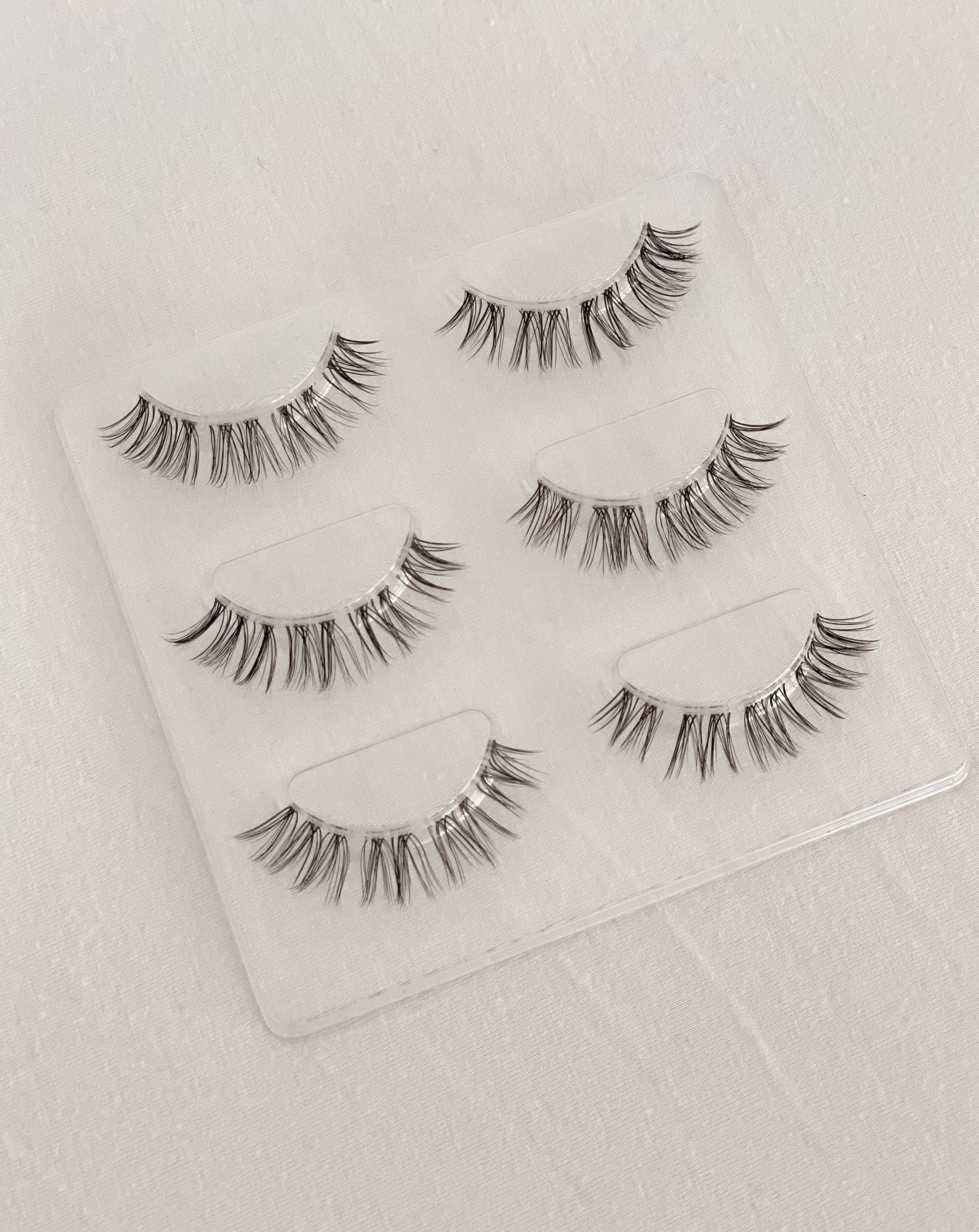 ABOUT US - Wink Kit Lashes