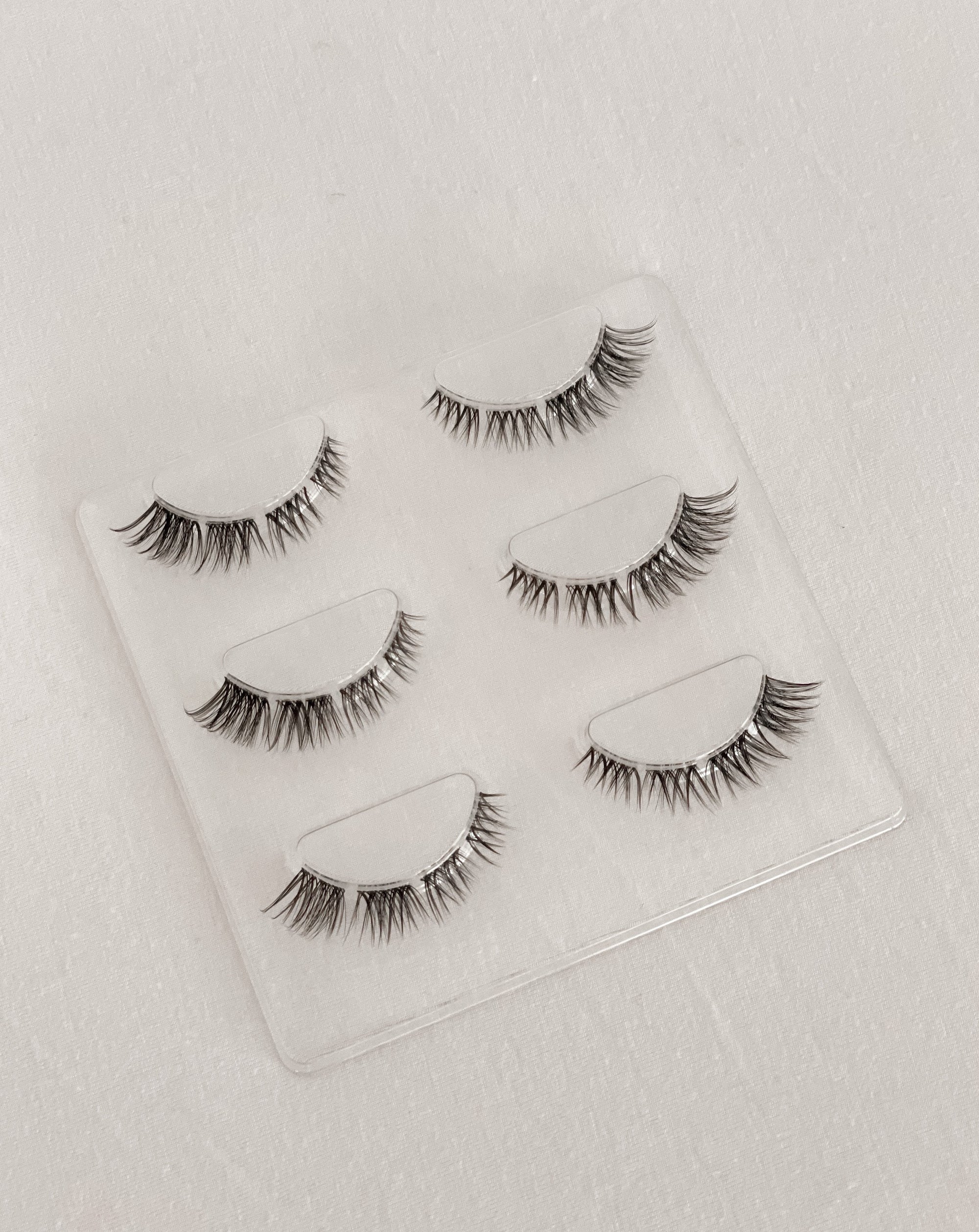 ABOUT US - Wink Kit Lashes